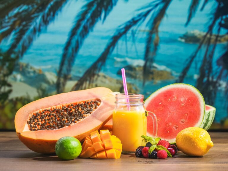 What Fruits Blend Well with Papaya: Perfect Pairings for Smoothies and ...